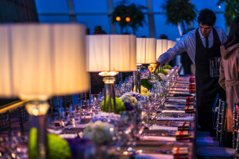 Tips & Ideas on Restaurant Lighting: Lighting for Dining